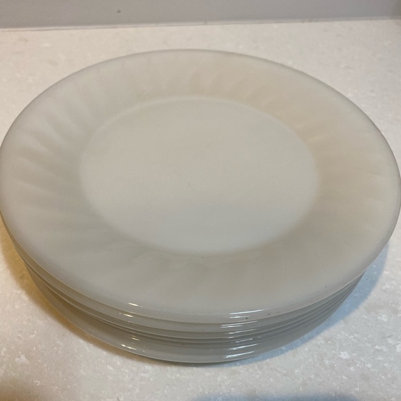 Anchor Hocking | Dining | Vintage Anchor Hocking Fire King Plate | Poshmark